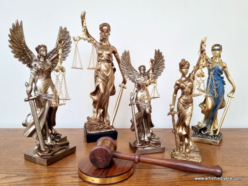 KANATLI ADALET HEYKELİ (THEMİS) (25 cm) | Adalet tanrıçası Biblo
